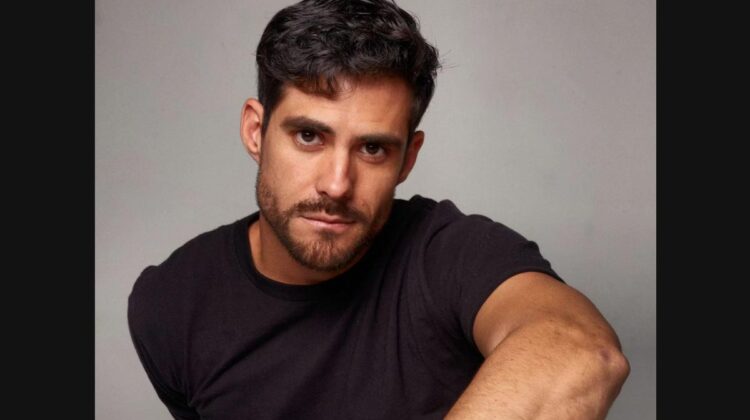 Erik Díaz y Brissia en capítulo de Como dice el dicho - Más Telenovelas